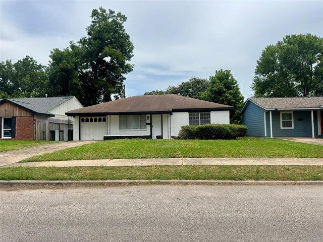 4131 Dacca Dr, Houston, TX 77047