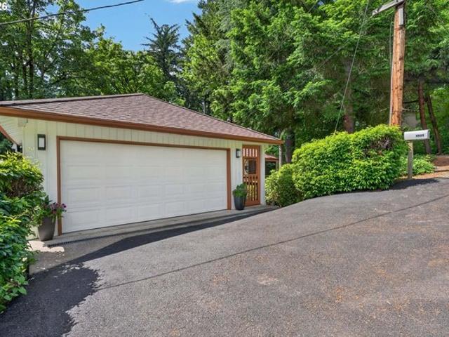 4131 SW Chesapeak Ave, Portland, OR 97239