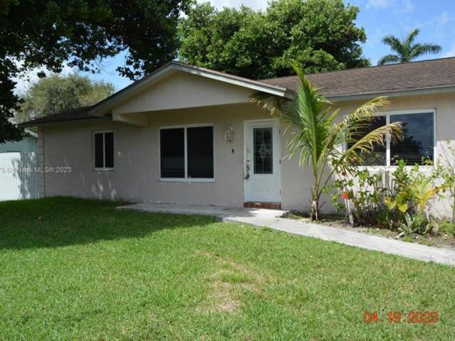 4131 55th Ave SW, Davie, FL 33314