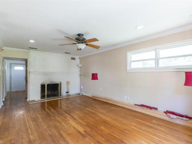 4133 Potomac Avenue