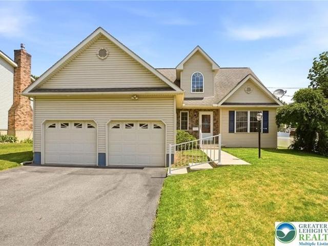 4133 Scheidys Rd, Whitehall, PA 18052