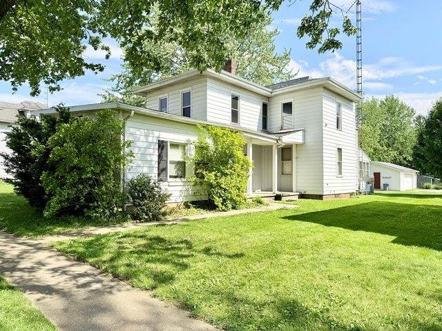 413 1/2 Woodlawn Ave, Bucyrus, OH 44820