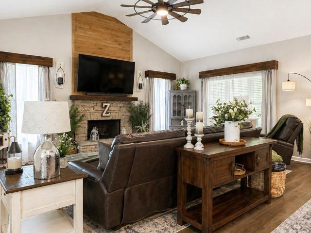 413 Adler Point
