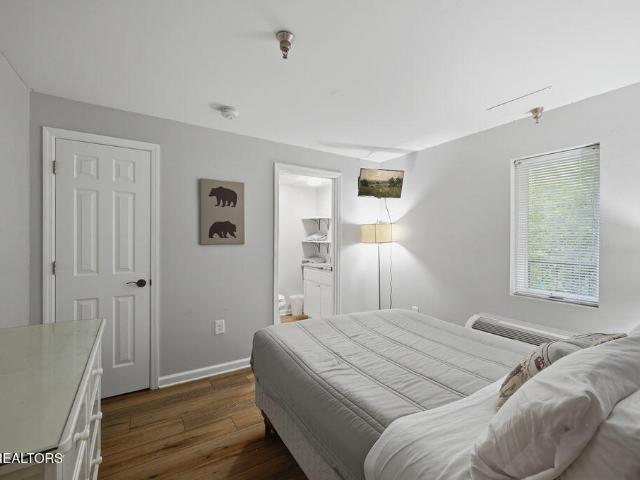 413 Baskins Creek Rd 406