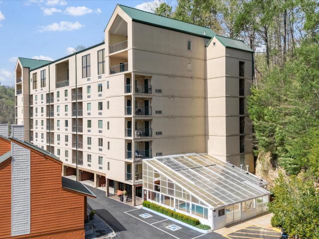 413 Baskins Creek Rd, Unit 308, Gatlinburg, TN 37738 | MLS #1319 | Compass