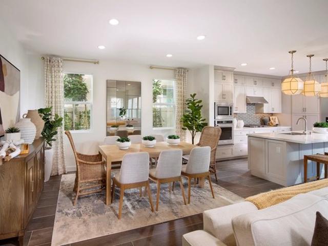 413 Belair Walk, Ventura, CA 93004
