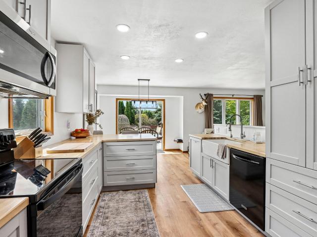 413 Broadmoore Dr