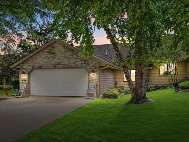 413 Green Valley Dr, Mount Pleasant, WI 53406