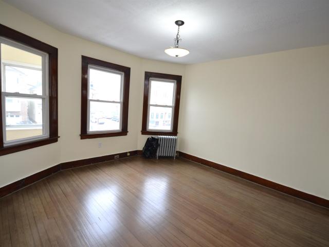 413 Davis Ave # 2