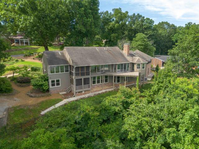 413 Darby Ave