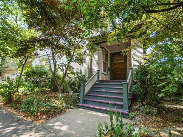 413 Dempster St, Evanston, IL 60201
