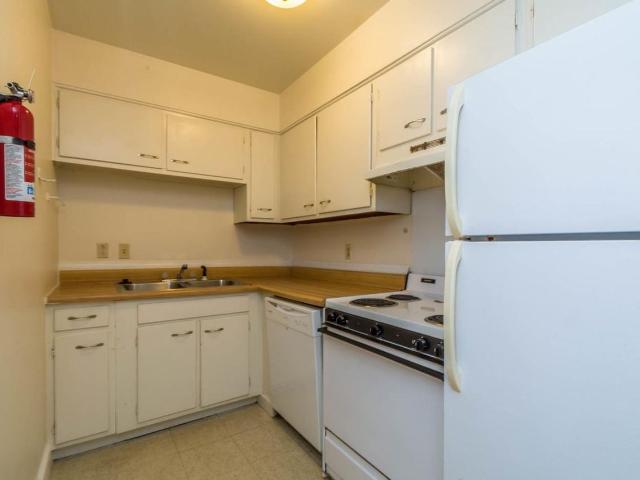 413 E 8th St 1 Bedroom Apartment for Rent at 413 E 8th St, Bloomington, IN 47408 Old Northeast