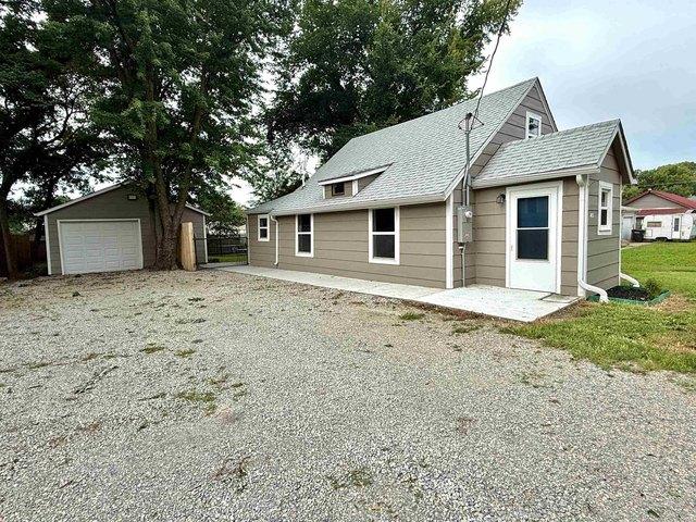 413 E 14th Ave, Augusta, KS 67010