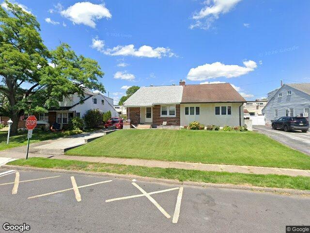 413 Essex Rd, Norwood, PA 19074