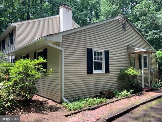 413 Fruit Farm Road