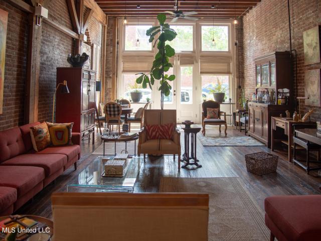 413 Franklin Street