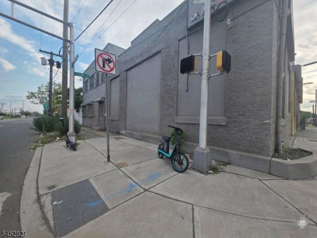 413 Frelinghuysen Ave