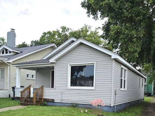 413 Haines Ave, Pekin, IL 61554