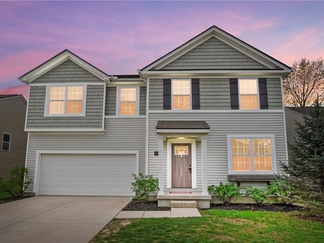 413 Hennepin Dr, Hamilton Township, OH 45039