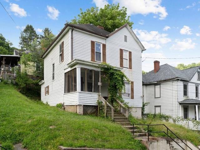 413 High St, Clarksburg, WV 26301