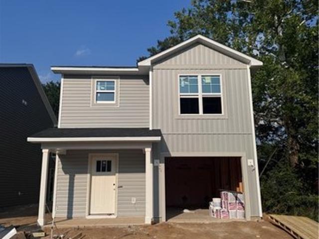 413 Jefferson Dr, Fayetteville, NC 28304