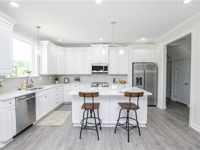 413 Octavia Dr, Yorktown, VA 23693
