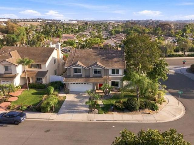413 Lexington Cir, Oceanside, CA 92057
