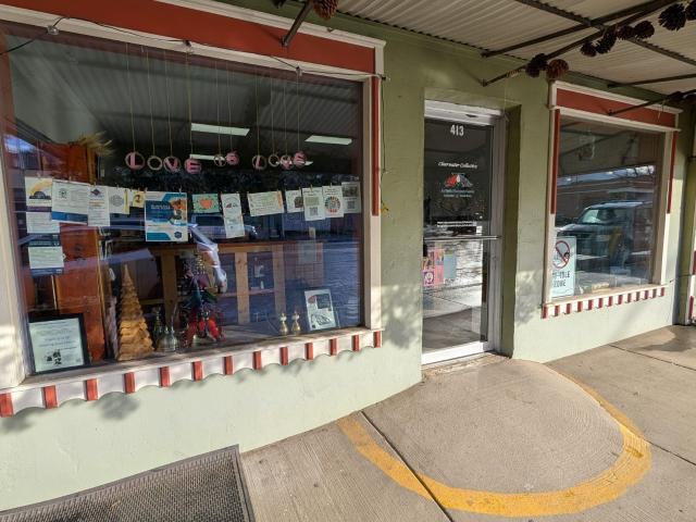 413 Main Street