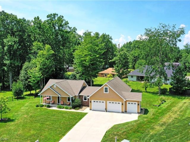 413 Maplewood Drive