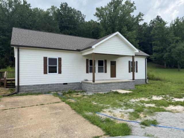 413 Market St, Waynesboro, TN 38485 | Compass