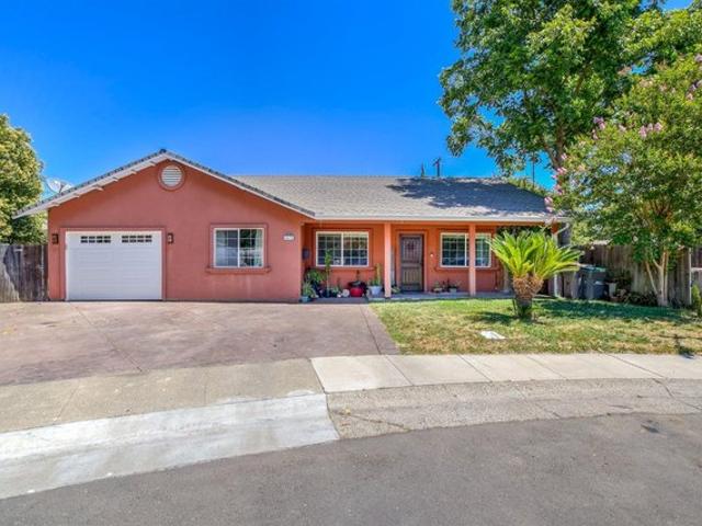 413 McKinley Way, West Sacramento, CA 95691
