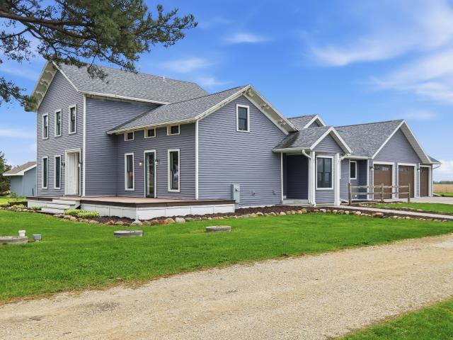 413 N Tarrant Rd, Janesville, WI 53546 | MLS #2021 | Compass
