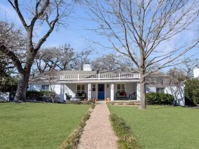 413 N Bailey Ave, Fort Worth, TX 76107 MLS 20862476