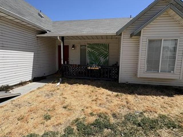 413 N Copper River Dr, Nampa, ID 83651