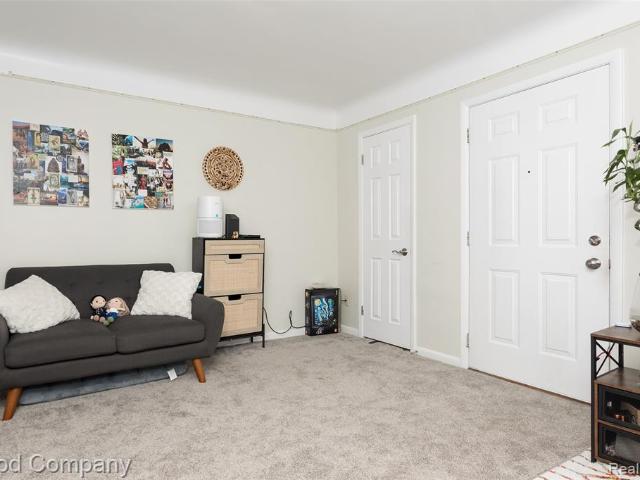 413 N Eton Street # 204