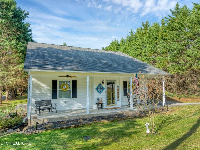 413 Sandy Springs Rd, Maryville, TN 37803 | MLS #1340 | Compass