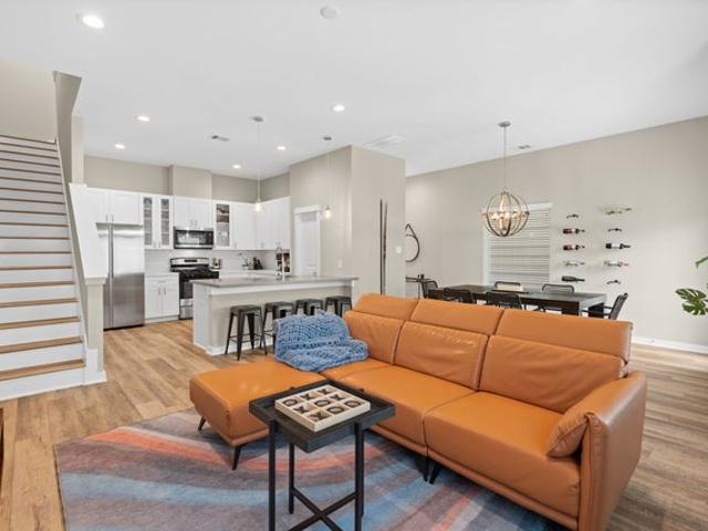 413 Stonework Oaks Ln, Houston, TX 77076