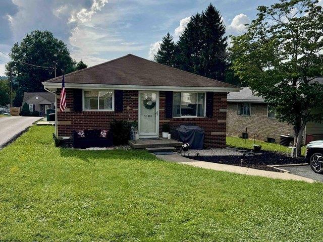 413 Stout St, Bridgeport, WV 26330