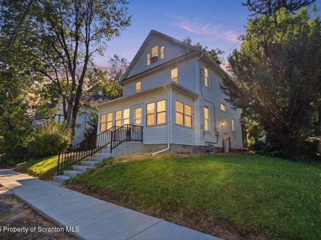 413 Powell Ave, Clarks Summit, PA 18411