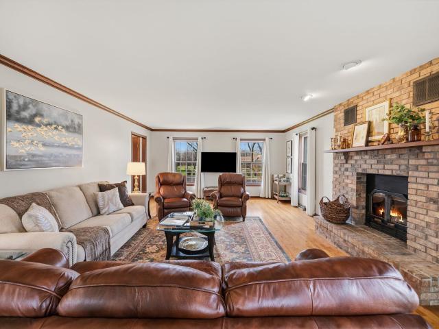 413 Park Cambridge, WI 53523 | MLS #2022
