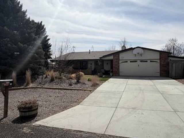 413 Park Pl, Fort Collins, CO 80525