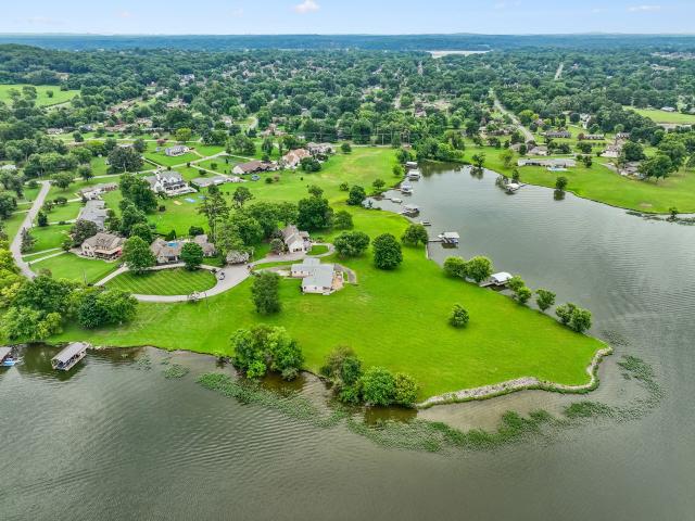 413 Private Dr