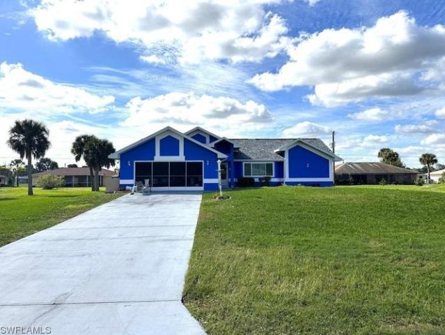 413 Robert Ave, Lehigh Acres, FL 33936