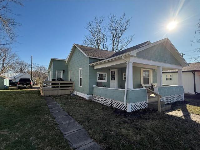 413 W 1st Street