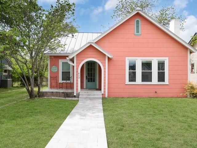 413 W Water St, Kerrville, TX 78028