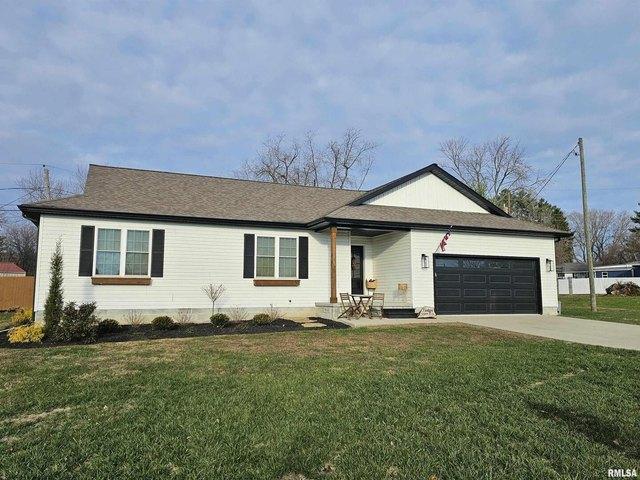 413 W Beacon Ct, Mount Vernon, IL 62864