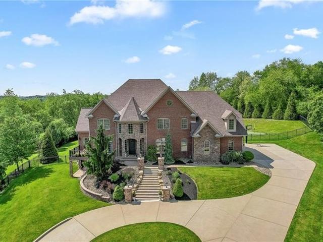 413 Wynstone Dr, Wexford, PA 15090