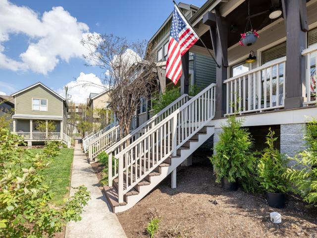 413 Van Buren St # 101