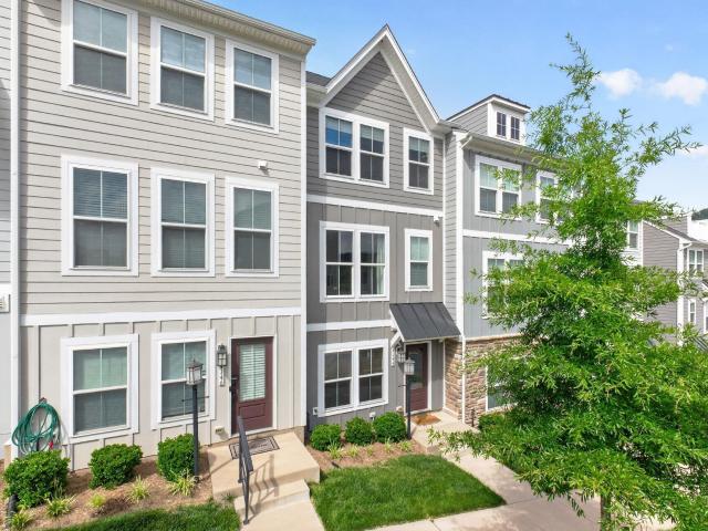 4144 dauphin dr