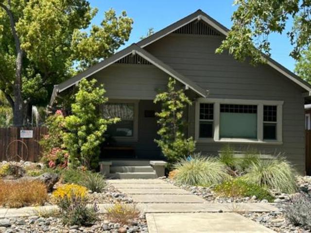 4144 54th St, Sacramento, CA 95820